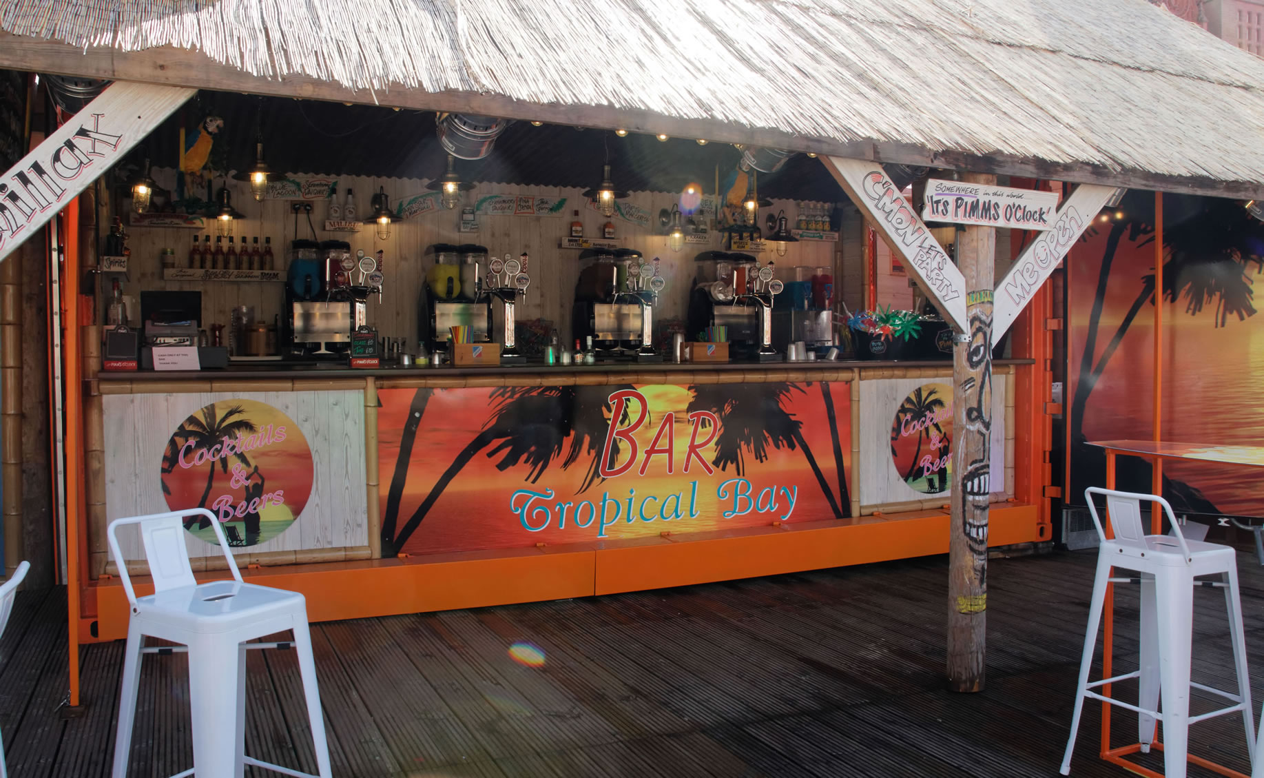 Container Bars UK delivered and installed in 30 minutes - Container Bars